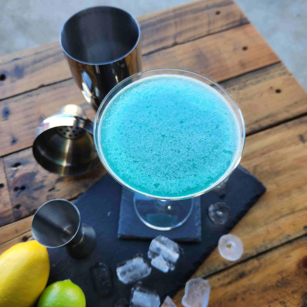 Aqua Vodka Martini Cocktail Recipe | Stunning Blue Cocktail – Newy ...